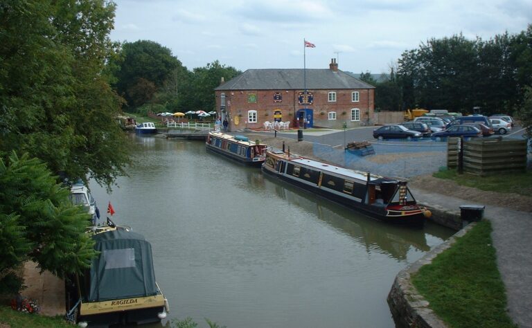 Walking in the Vale of Pewsey - Visit Pewsey Vale